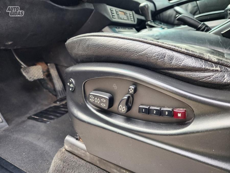 Zils BMW X5 2005 Viļņa, ar dzinēja tilpumu 3.00 L un nobraukumu 38 tūkst. km par 4300 €, foto 15 vietnē AUTOMOTO.COM.LV
