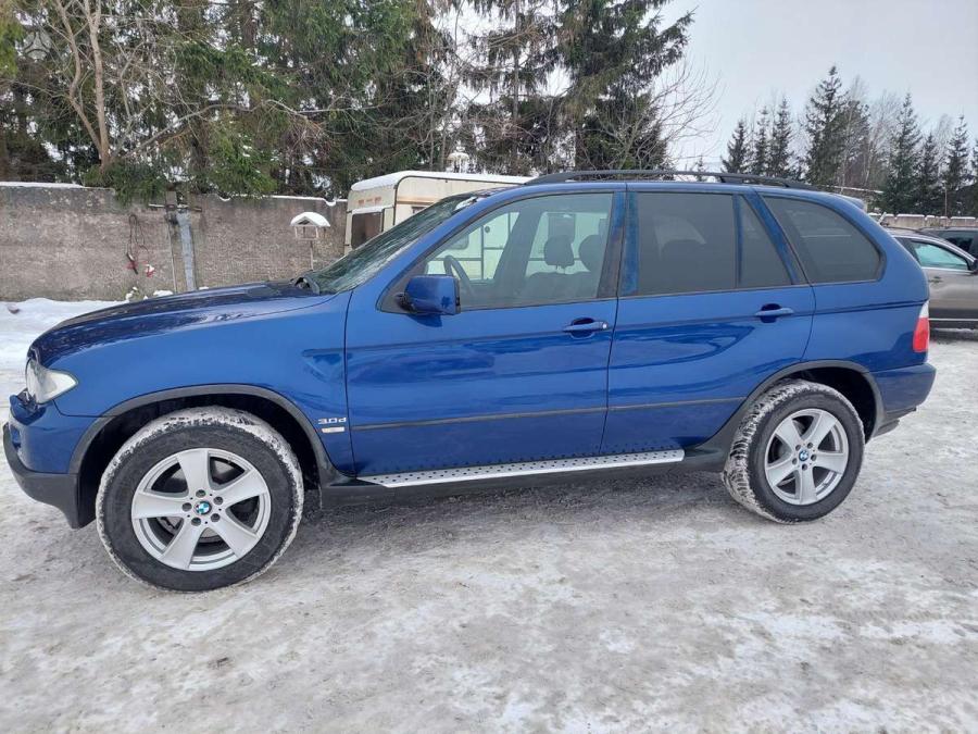 Blue BMW X5 2006 in Utena, with an engine capacity of 2.99 L and mileage of 288 thousand km for 4999 €, photo 4 on AUTOMOTO.COM.LV