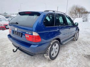Blue BMW X5 2006 in Utena, with an engine capacity of 2.99 L and mileage of 288 thousand km for 4999 €, photo 6 on AUTOMOTO.COM.LV