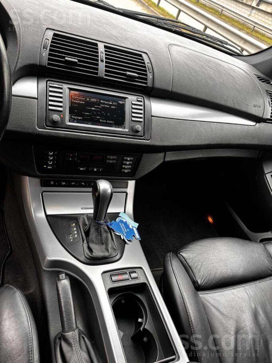 Blue BMW X5 2006 in Riga, with an engine capacity of 3.00 L and mileage of 206 thousand km for 6300 €, photo 10 on AUTOMOTO.COM.LV