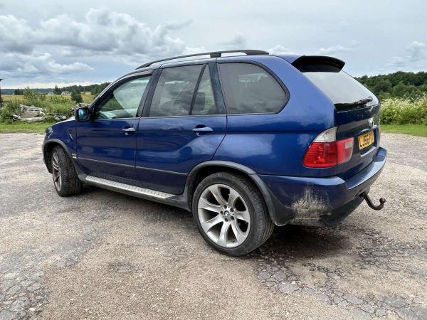 Blue BMW X5 2006 in Utena, with an engine capacity of 3.00 L and mileage of 320 thousand km for 2799 €, photo 3 on AUTOMOTO.COM.LV