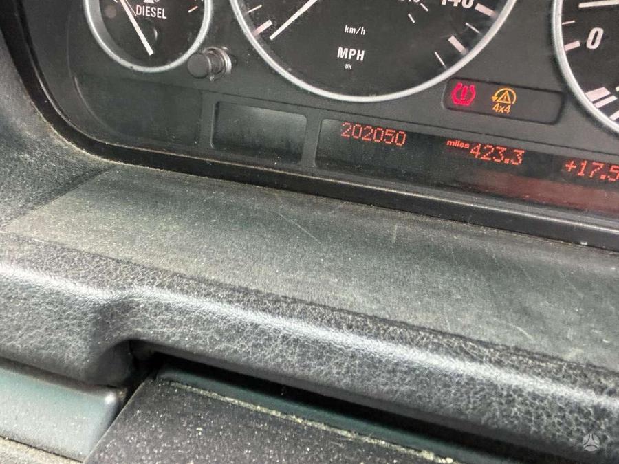 Blue BMW X5 2006 in Utena, with an engine capacity of 3.00 L and mileage of 320 thousand km for 2799 €, photo 7 on AUTOMOTO.COM.LV
