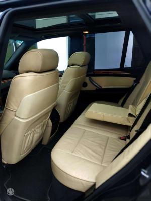 Blue BMW X5 2006 in Vilnius, with an engine capacity of 2.99 L and mileage of 343 thousand km for 5900 €, photo 28 on AUTOMOTO.COM.LV