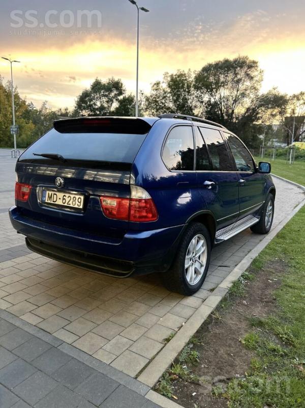 Blue BMW X5 2006 in Riga, with an engine capacity of 3.00 L and mileage of 324 thousand km for 6300 €, photo 4 on AUTOMOTO.COM.LV
