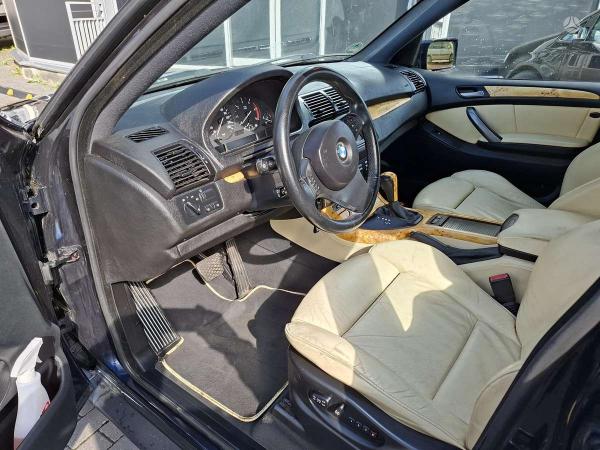 Zils BMW X5 2006 Marijampole, ar dzinēja tilpumu 2.99 L un nobraukumu 298 tūkst. km par 5200 €, foto 7 vietnē AUTOMOTO.COM.LV