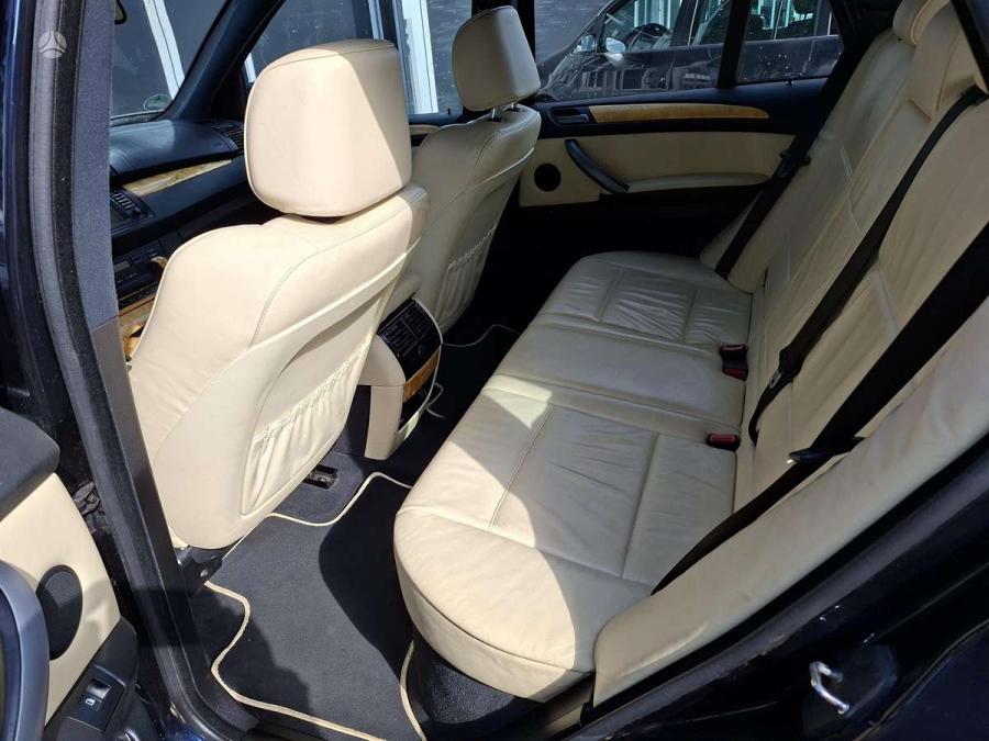 Zils BMW X5 2006 Marijampole, ar dzinēja tilpumu 2.99 L un nobraukumu 298 tūkst. km par 5200 €, foto 8 vietnē AUTOMOTO.COM.LV