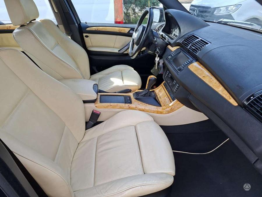 Zils BMW X5 2006 Marijampole, ar dzinēja tilpumu 2.99 L un nobraukumu 298 tūkst. km par 5200 €, foto 11 vietnē AUTOMOTO.COM.LV