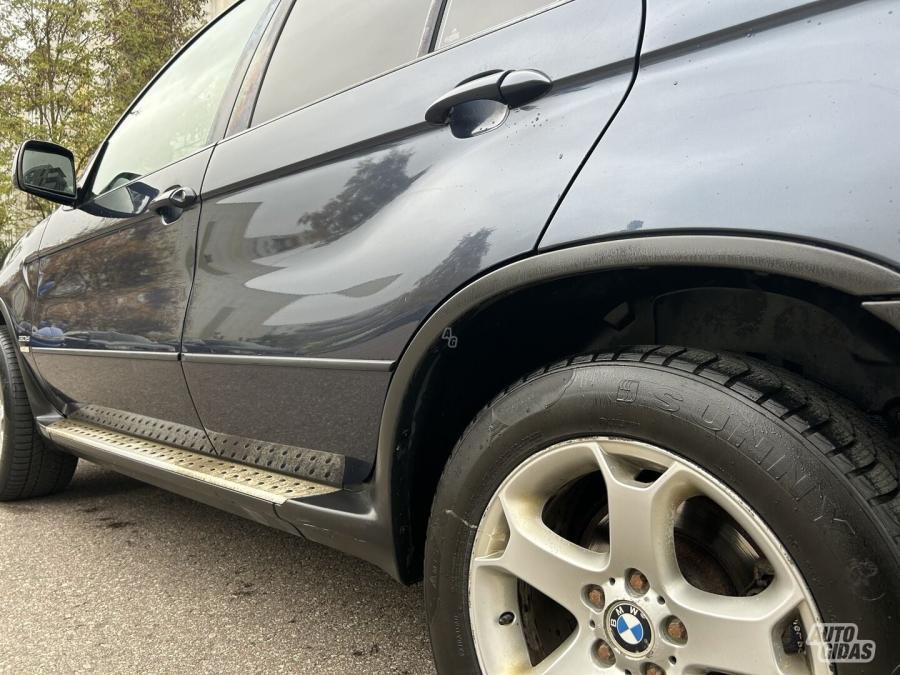 Blue BMW X5 2006 in Vilnius, with an engine capacity of 3.00 L and mileage of 390 thousand km for 3500 €, photo 11 on AUTOMOTO.COM.LV
