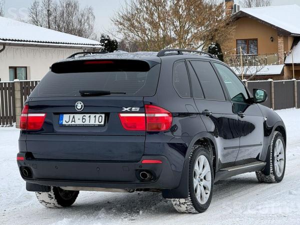 Blue BMW X5 2007 in Riga, with an engine capacity of 3.00 L and mileage of 350 thousand km for 6990 €, photo 8 on AUTOMOTO.COM.LV