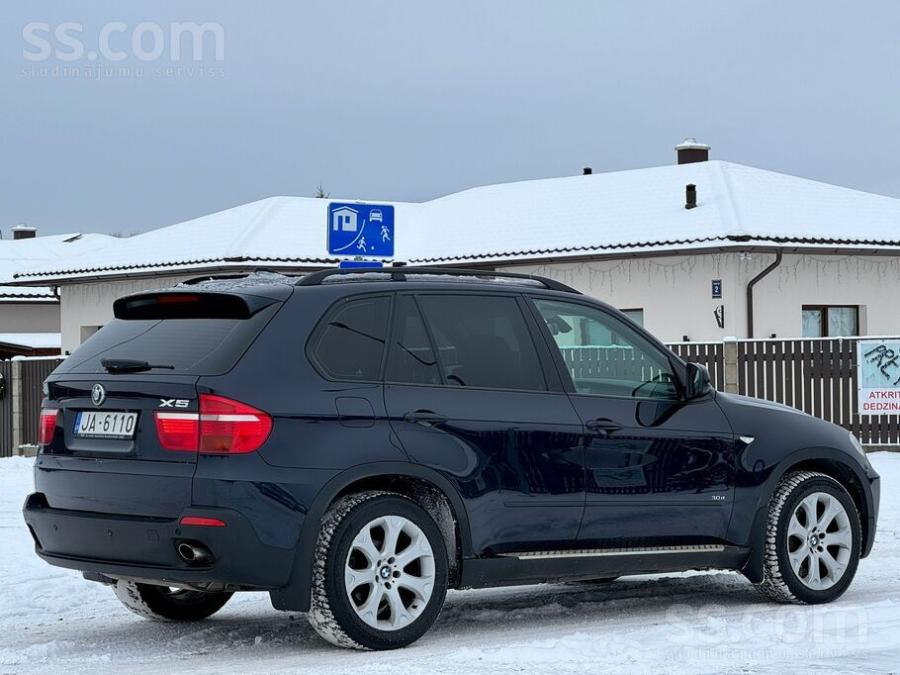 Blue BMW X5 2007 in Riga, with an engine capacity of 3.00 L and mileage of 350 thousand km for 6990 €, photo 13 on AUTOMOTO.COM.LV