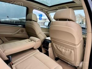 Blue BMW X5 2007 in Riga, with an engine capacity of 3.00 L and mileage of 350 thousand km for 6990 €, photo 14 on AUTOMOTO.COM.LV