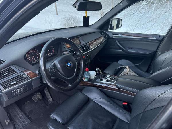 Zils BMW X5 2007 Viļņa, ar dzinēja tilpumu 2.99 L un nobraukumu 340 tūkst. km par 8000 €, foto 10 vietnē AUTOMOTO.COM.LV