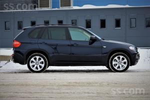 Blue BMW X5 2007 in Riga, with an engine capacity of 3.00 L and mileage of 280 thousand km for 9700 €, photo 6 on AUTOMOTO.COM.LV