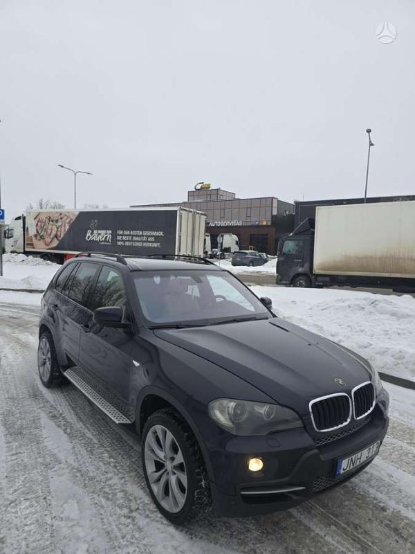 Zils BMW X5 2007 Viļņa, ar dzinēja tilpumu 2.99 L un nobraukumu 470 tūkst. km par 6700 €, foto 1 vietnē AUTOMOTO.COM.LV