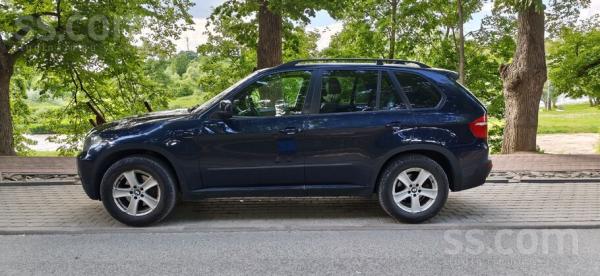 Zils BMW X5 2007 Bauska, ar dzinēja tilpumu 3.00 L un nobraukumu 291 tūkst. km par 7000 €, foto 2 vietnē AUTOMOTO.COM.LV