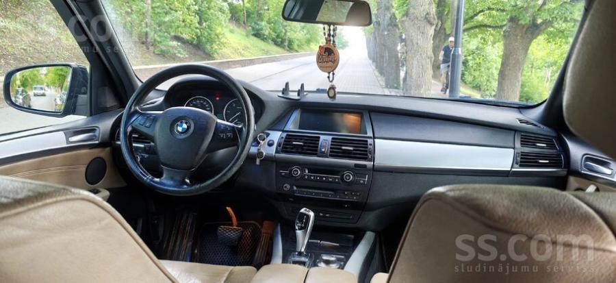 Zils BMW X5 2007 Bauska, ar dzinēja tilpumu 3.00 L un nobraukumu 291 tūkst. km par 7000 €, foto 21 vietnē AUTOMOTO.COM.LV