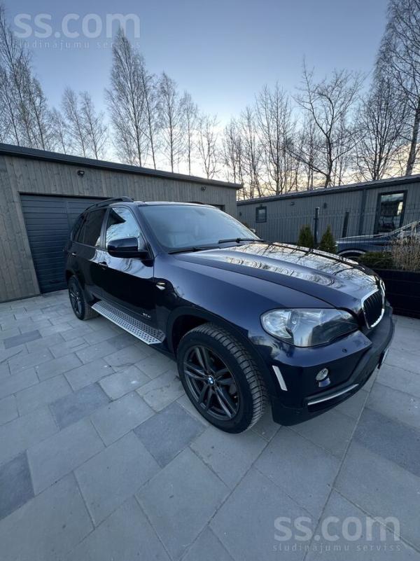 Blue BMW X5 2007 in Kuldiga, with an engine capacity of 3.00 L and mileage of 385 thousand km for 6500 €, photo 1 on AUTOMOTO.COM.LV