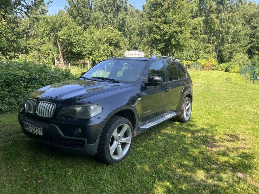 Blue BMW X5 2007 in Riga, with an engine capacity of 3.00 L and mileage of 350 thousand km for 5100 €, photo 1 on AUTOMOTO.COM.LV