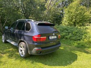 Blue BMW X5 2007 in Riga, with an engine capacity of 3.00 L and mileage of 350 thousand km for 5100 €, photo 4 on AUTOMOTO.COM.LV
