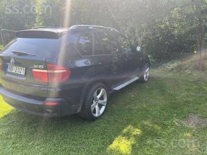Blue BMW X5 2007 in Riga, with an engine capacity of 3.00 L and mileage of 350 thousand km for 5100 €, photo 6 on AUTOMOTO.COM.LV