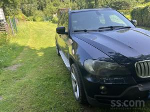 Blue BMW X5 2007 in Riga, with an engine capacity of 3.00 L and mileage of 350 thousand km for 5100 €, photo 7 on AUTOMOTO.COM.LV
