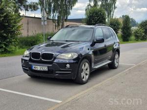 Blue BMW X5 2007 in Riga, with an engine capacity of 3.00 L and mileage of 332 thousand km for 5550 €, photo 4 on AUTOMOTO.COM.LV