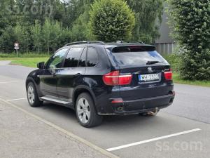 Blue BMW X5 2007 in Riga, with an engine capacity of 3.00 L and mileage of 332 thousand km for 5550 €, photo 6 on AUTOMOTO.COM.LV