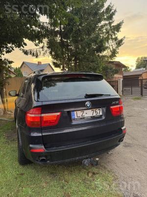 Zils BMW X5 2007 Liepāja, ar dzinēja tilpumu 3.00 L un nobraukumu 402 tūkst. km par 6500 €, foto 4 vietnē AUTOMOTO.COM.LV