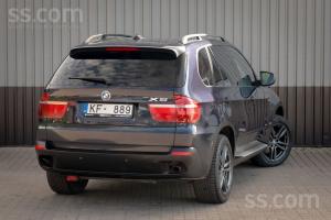 Blue BMW X5 2007 in Talsi, with an engine capacity of 3.00 L and mileage of 0 thousand km for 6490 €, photo 8 on AUTOMOTO.COM.LV