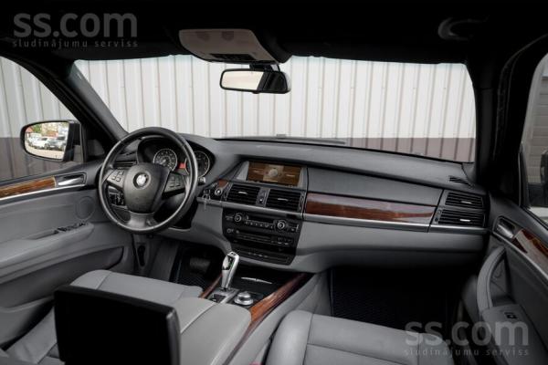 Blue BMW X5 2007 in Talsi, with an engine capacity of 3.00 L and mileage of 0 thousand km for 6490 €, photo 9 on AUTOMOTO.COM.LV