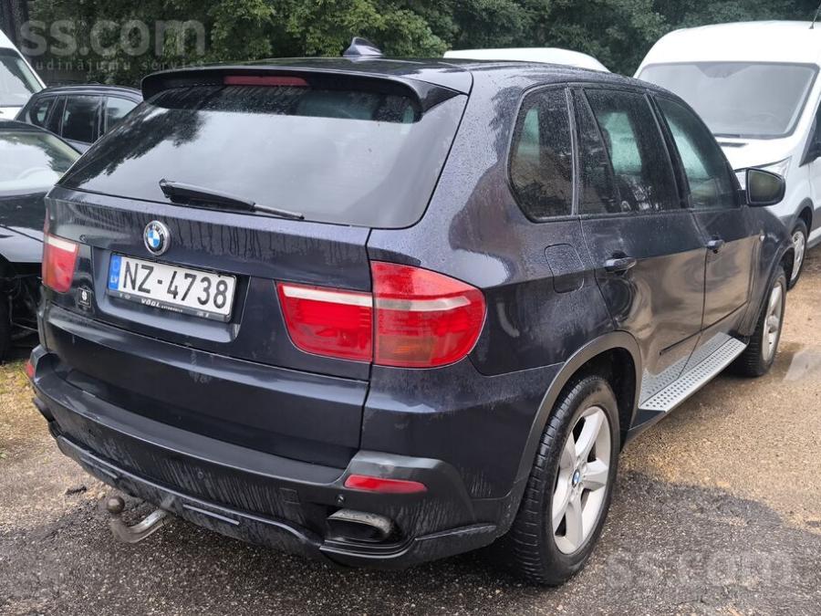 Zils BMW X5 2007 Rīga, ar dzinēja tilpumu 3.00 L un nobraukumu 297 tūkst. km par 8150 €, foto 5 vietnē AUTOMOTO.COM.LV
