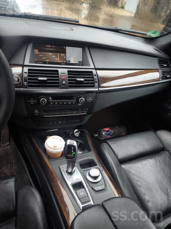 Zils BMW X5 2007 Rīga, ar dzinēja tilpumu 3.00 L un nobraukumu 297 tūkst. km par 8150 €, foto 7 vietnē AUTOMOTO.COM.LV