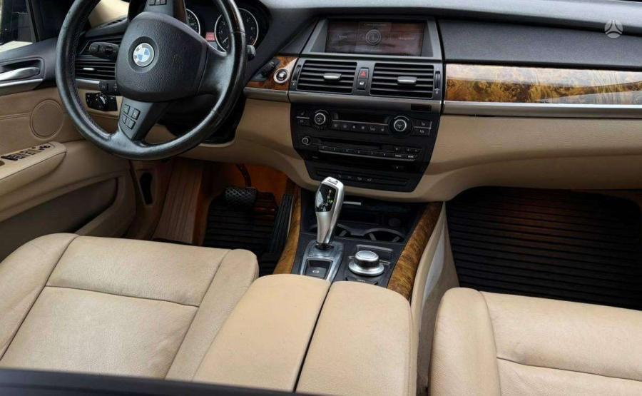 Blue BMW X5 2007 in Klaipeda, with an engine capacity of 2.98 L and mileage of 295 thousand km for 5800 €, photo 14 on AUTOMOTO.COM.LV