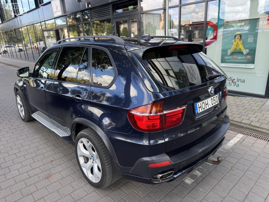 Blue BMW X5 2007 in Kaunas, with an engine capacity of 3.00 L and mileage of 520 thousand km for 5500 €, photo 3 on AUTOMOTO.COM.LV