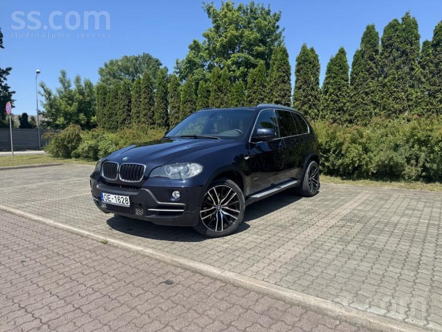 Zils BMW X5 2008 Jelgava, ar dzinēja tilpumu 3.00 L un nobraukumu 305 tūkst. km par 8500 €, foto 1 vietnē AUTOMOTO.COM.LV