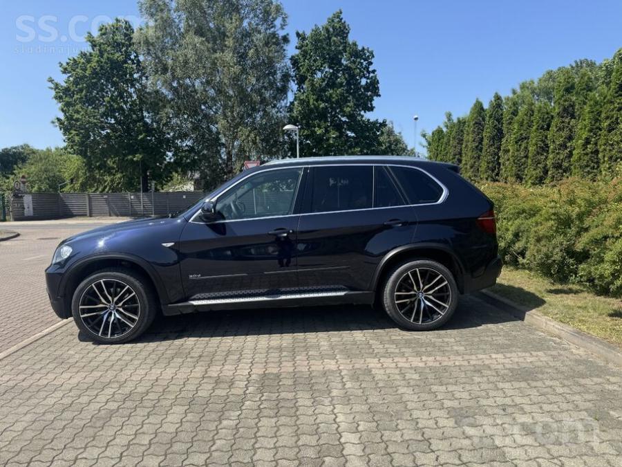 Zils BMW X5 2008 Jelgava, ar dzinēja tilpumu 3.00 L un nobraukumu 305 tūkst. km par 8500 €, foto 3 vietnē AUTOMOTO.COM.LV