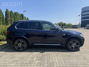 Zils BMW X5 2008 Jelgava, ar dzinēja tilpumu 3.00 L un nobraukumu 305 tūkst. km par 8500 €, foto 5 vietnē AUTOMOTO.COM.LV