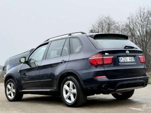 Blue BMW X5 2008 in Radviliskis, with an engine capacity of 3.00 L and mileage of 291 thousand km for 6800 €, photo 10 on AUTOMOTO.COM.LV