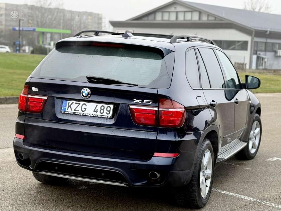Blue BMW X5 2008 in Radviliskis, with an engine capacity of 3.00 L and mileage of 291 thousand km for 6800 €, photo 12 on AUTOMOTO.COM.LV