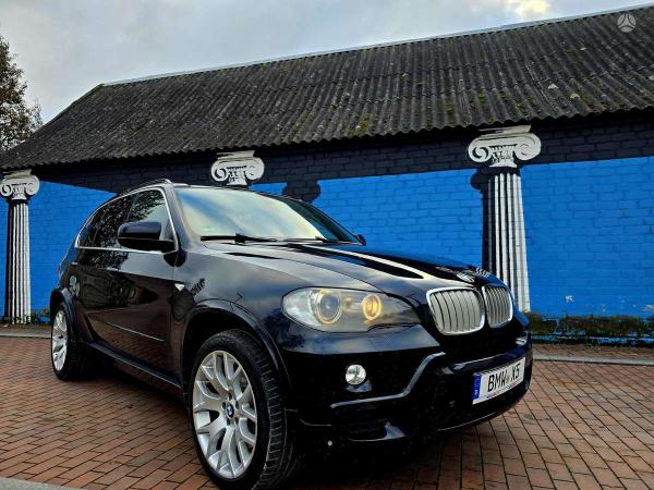 Zils BMW X5 2008 Marijampole, ar dzinēja tilpumu 2.99 L un nobraukumu 330 tūkst. km par 8200 €, foto 1 vietnē AUTOMOTO.COM.LV