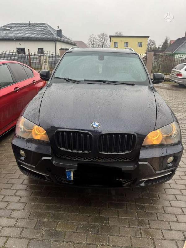 Zils BMW X5 2008 Viļņa, ar dzinēja tilpumu 3.00 L un nobraukumu 397 tūkst. km par 6400 €, foto 2 vietnē AUTOMOTO.COM.LV