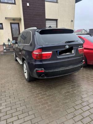 Blue BMW X5 2008 in Vilnius, with an engine capacity of 3.00 L and mileage of 397 thousand km for 6400 €, photo 4 on AUTOMOTO.COM.LV