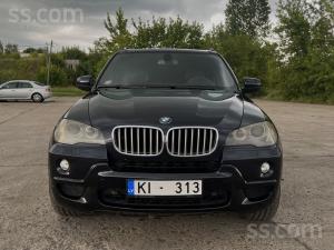 Blue BMW X5 2008 in Riga, with an engine capacity of 3.00 L and mileage of 340 thousand km for 9499 €, photo 2 on AUTOMOTO.COM.LV