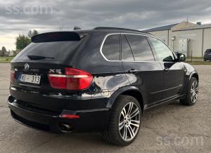 Blue BMW X5 2008 in Riga, with an engine capacity of 3.00 L and mileage of 340 thousand km for 9499 €, photo 4 on AUTOMOTO.COM.LV