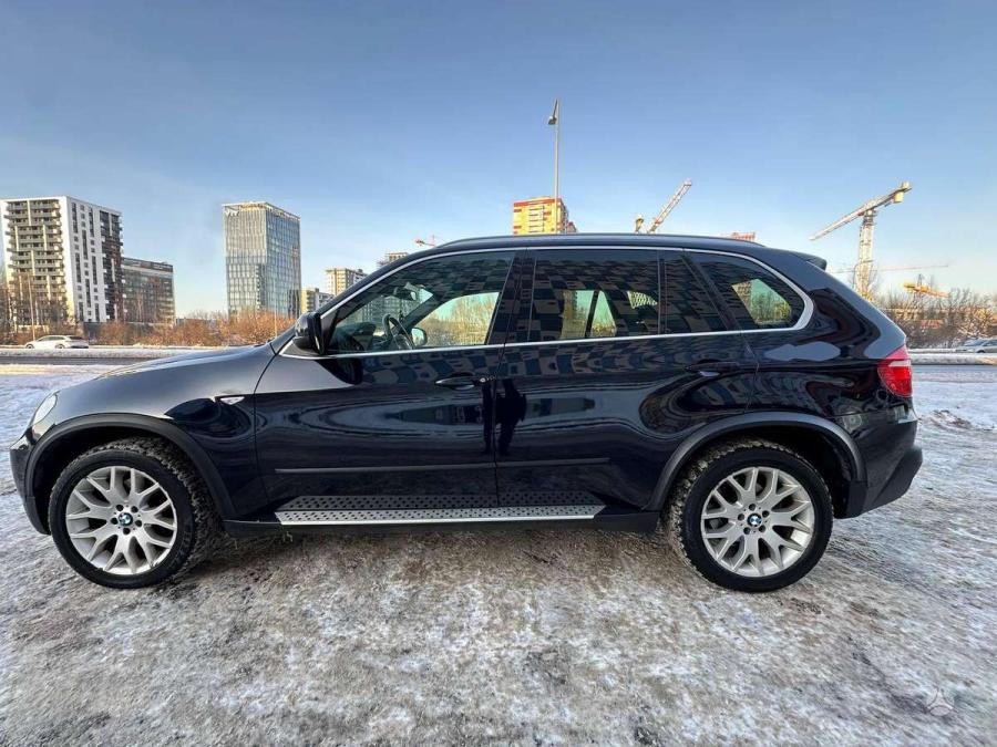 Zils BMW X5 2008 Viļņa, ar dzinēja tilpumu 2.99 L un nobraukumu 280 tūkst. km par 10500 €, foto 5 vietnē AUTOMOTO.COM.LV