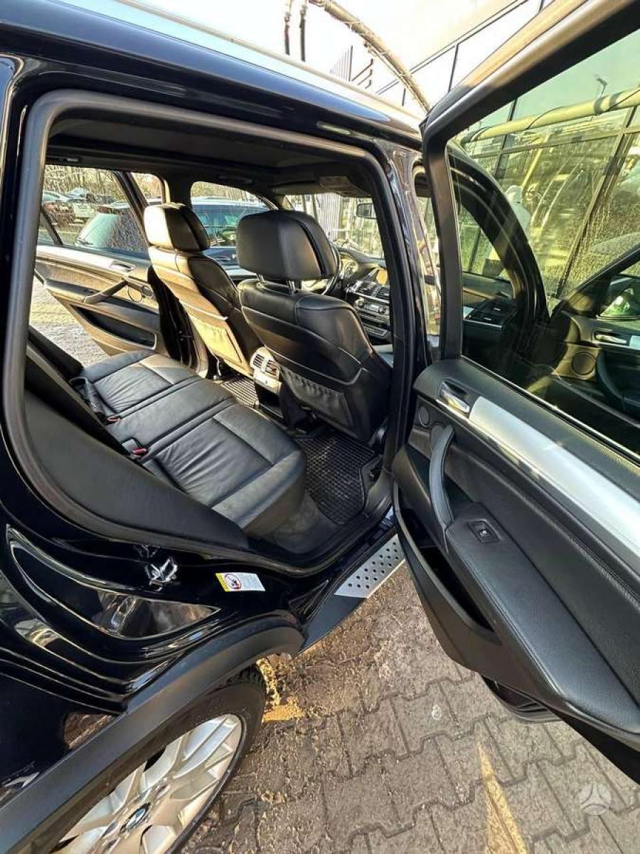 Zils BMW X5 2008 Viļņa, ar dzinēja tilpumu 2.99 L un nobraukumu 280 tūkst. km par 10500 €, foto 15 vietnē AUTOMOTO.COM.LV
