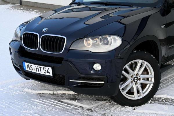 Blue BMW X5 2008 in Kretinga, with an engine capacity of 2.99 L and mileage of 264 thousand km for 9499 €, photo 4 on AUTOMOTO.COM.LV