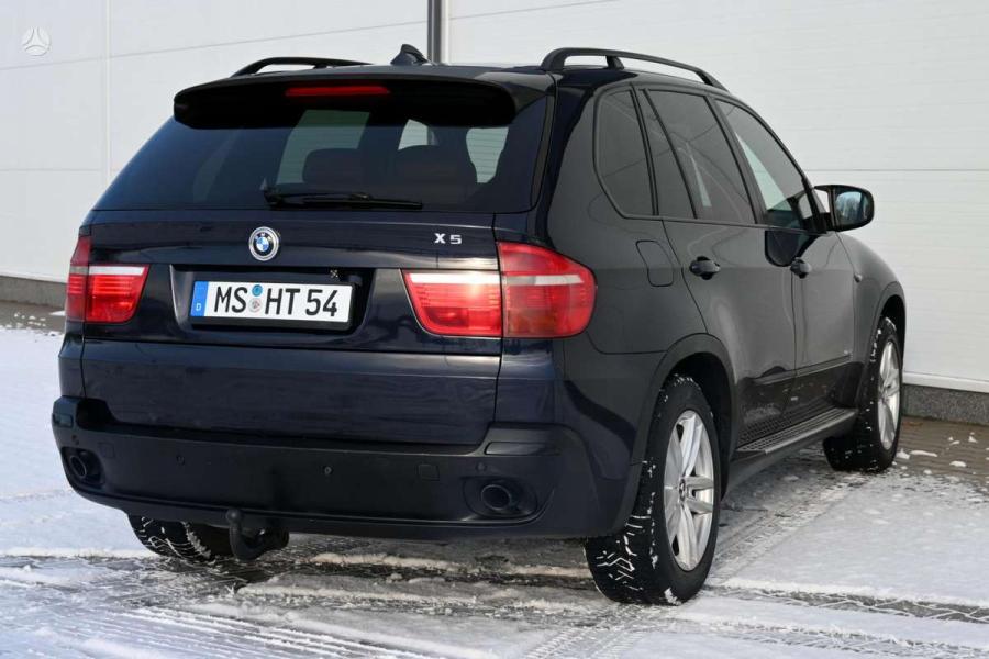Blue BMW X5 2008 in Kretinga, with an engine capacity of 2.99 L and mileage of 264 thousand km for 9499 €, photo 7 on AUTOMOTO.COM.LV