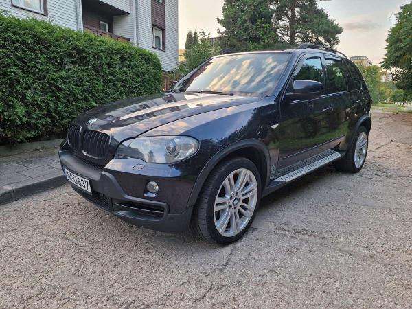 Zils BMW X5 2008 Viļņa, ar dzinēja tilpumu 2.99 L un nobraukumu 306 tūkst. km par 8250 €, foto 1 vietnē AUTOMOTO.COM.LV