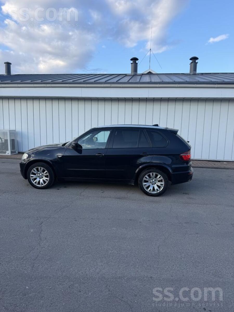 Zils BMW X5 2008 Rīga, ar dzinēja tilpumu 3.00 L un nobraukumu 260 tūkst. km par 7150 €, foto 1 vietnē AUTOMOTO.COM.LV